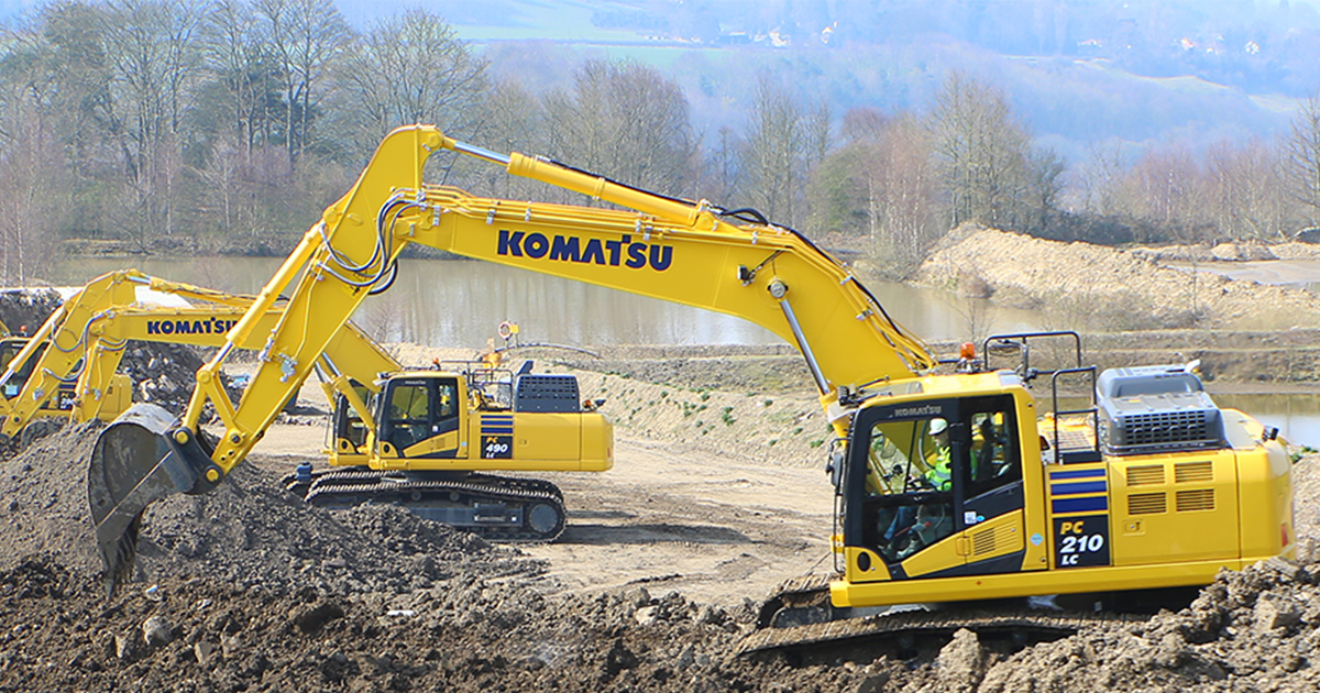 Standard Crawler Excavators | Komatsu