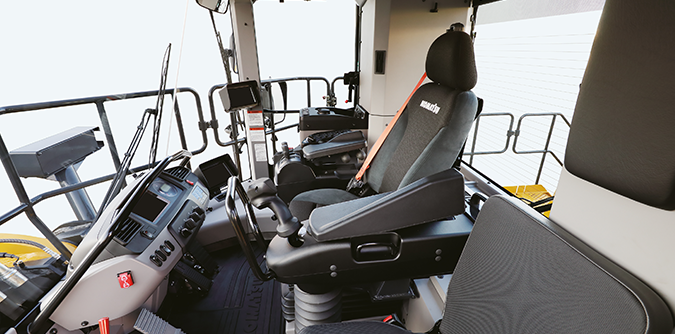 Komatsu Wheel Loader WA900-8